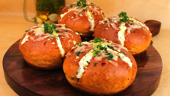 Korean Cheesy Garlic Buns Recipe | By SwissBake
